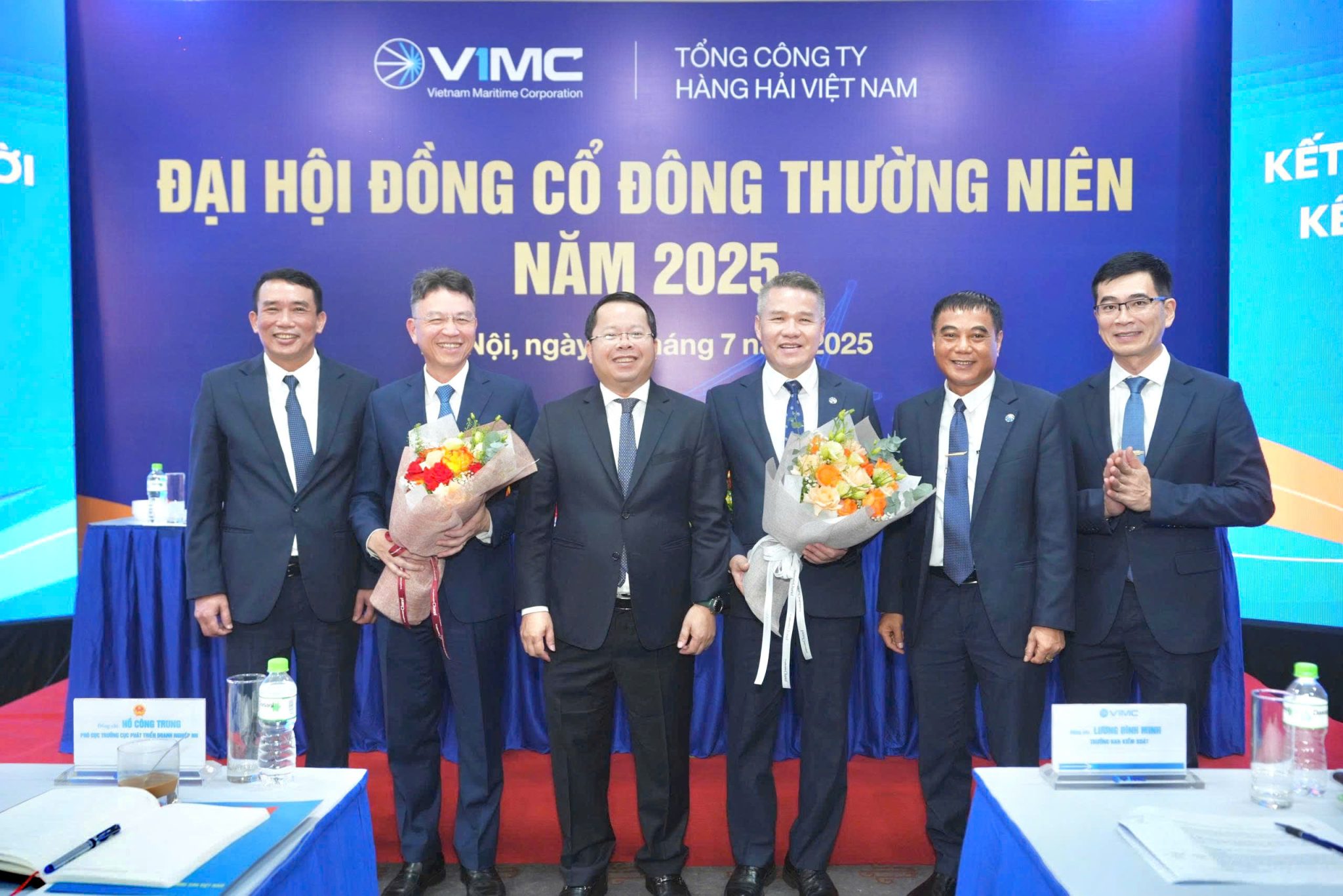 Đại hội đồng cổ đông thường niên năm 2025 thông qua kế hoạch kinh doanh năm 2025, phương hướng ...